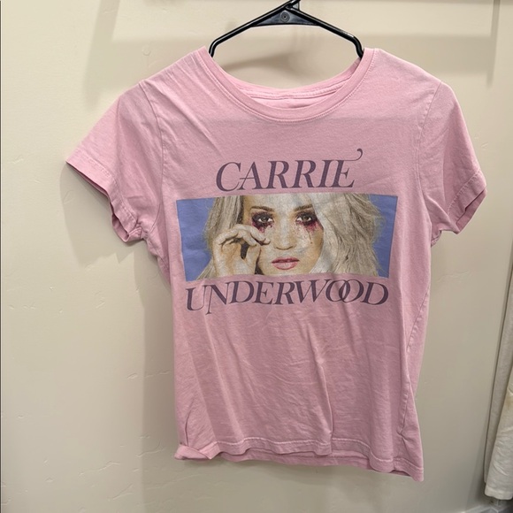 Tops | Carrie Underwood Tshirt | Poshmark
